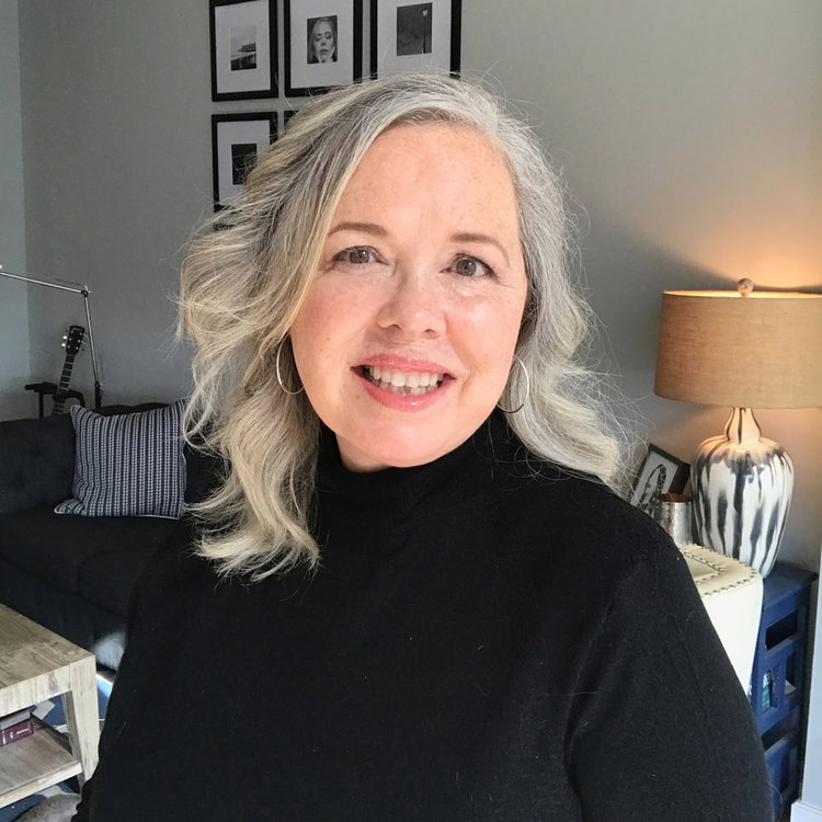 S3E4: WALKING + THRIVING IN OUR CALLING WITH DAWN SADLER - Andi Andrew
